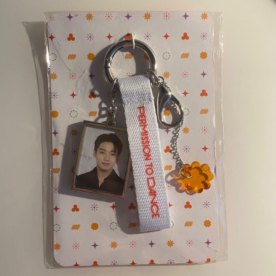 bts permission to dance ptd jungkook keyring, Hobbies & Toys ...