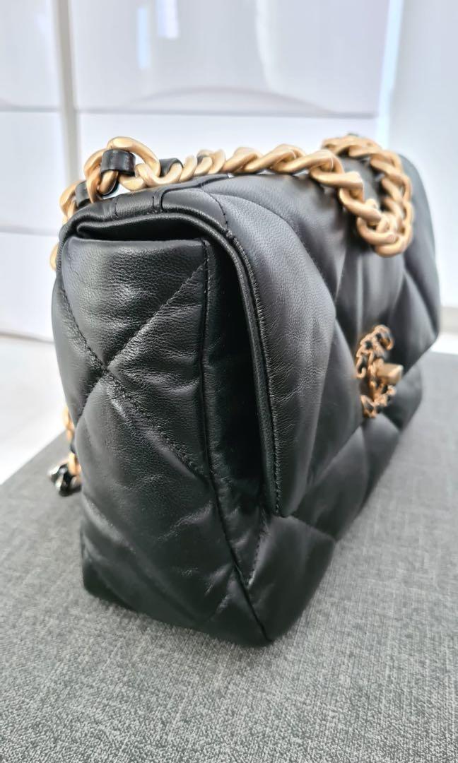 Chanel 19 Small Size in Black, Women's Fashion, Bags & Wallets ...