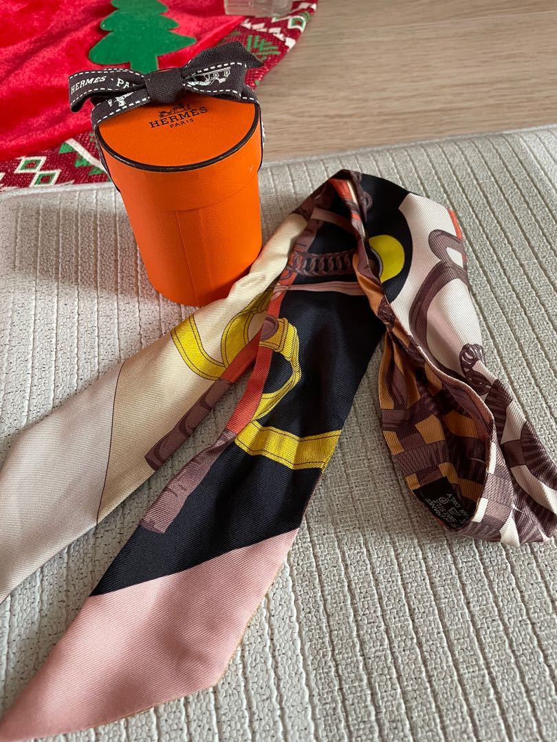 Hermes Twilly, Women's Fashion, Jewelry & Organisers, Accessory holder ...