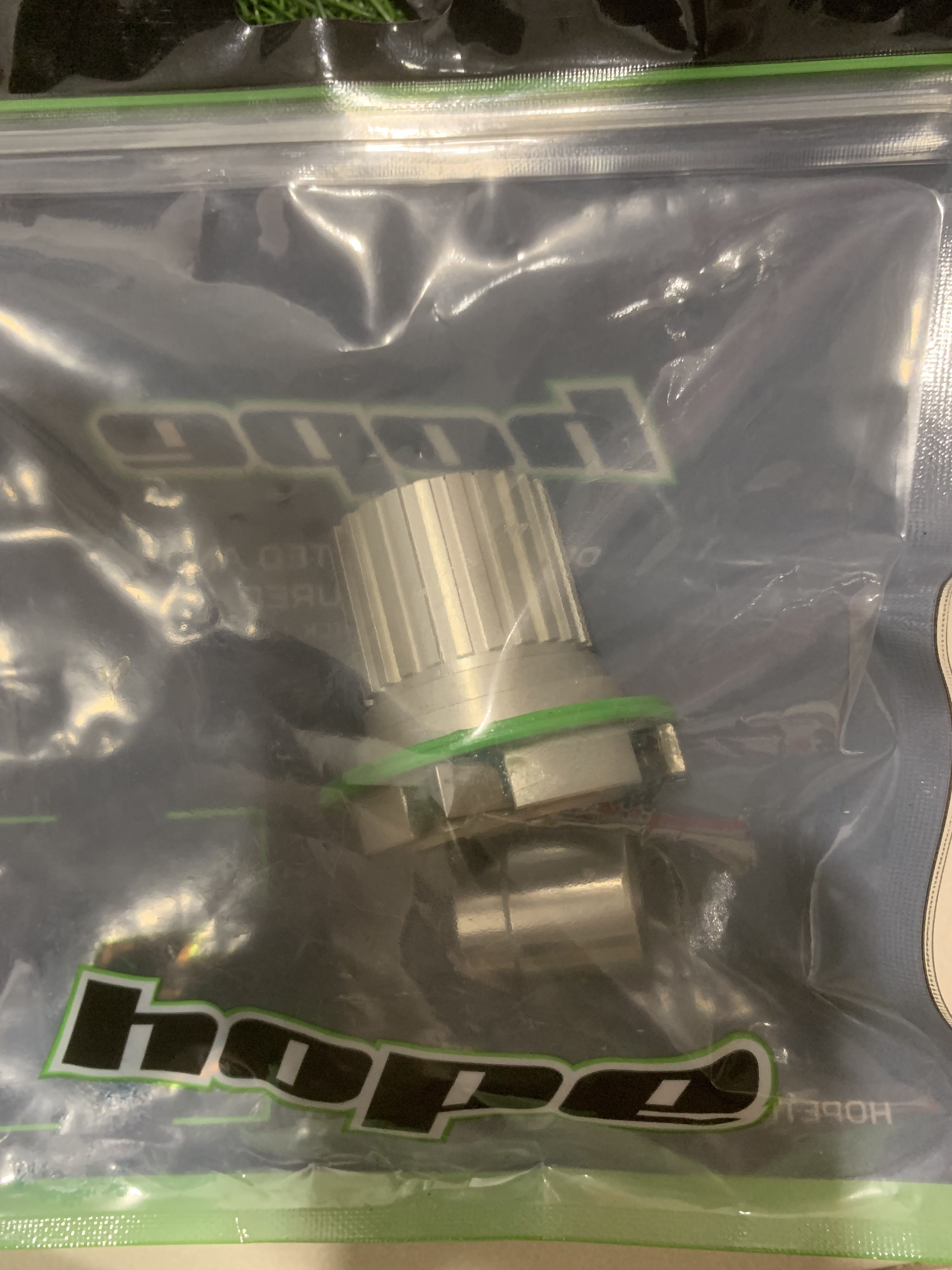 Hope Pro 4 shimano micro spline freehub body, Sports Equipment ...