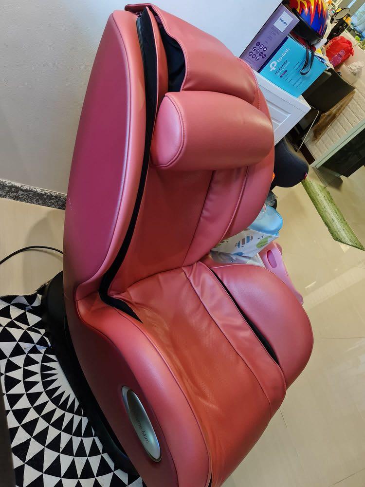 Osim Udivine Mini package with Osim Ustiletto, Furniture & Home Living ...