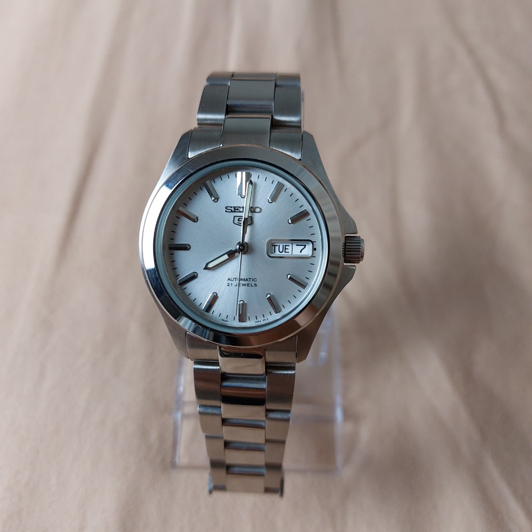 SEIKO 5 SNKK87K1, Luxury, Watches on Carousell