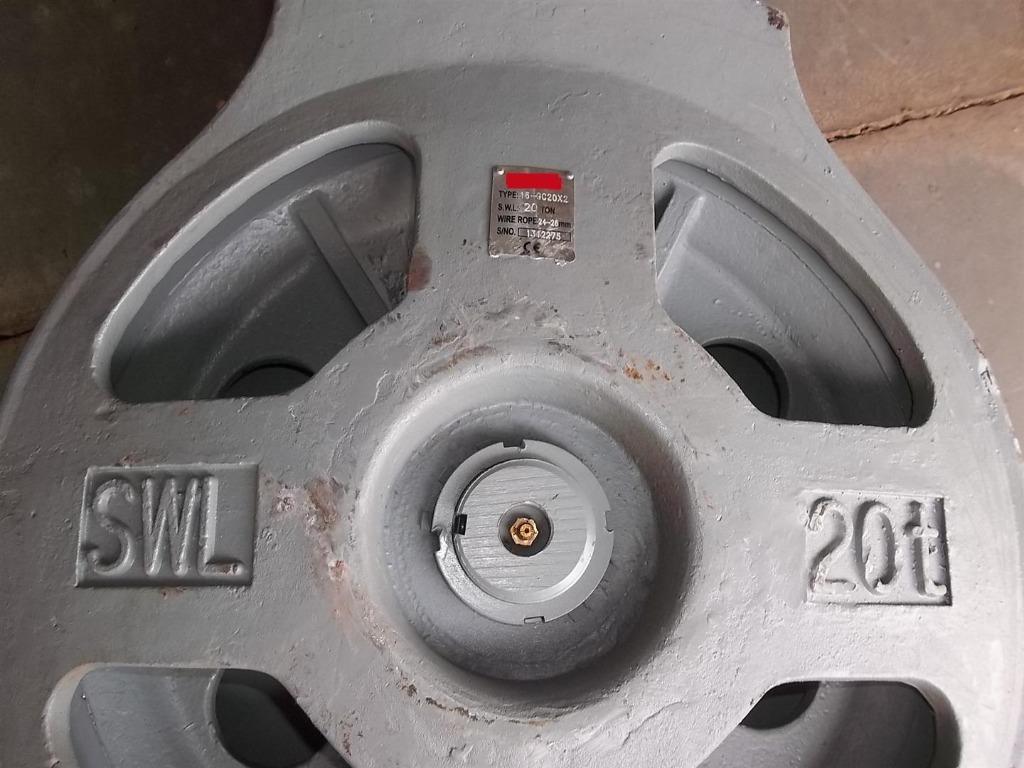 SWL 10T 20T Cast Steel Cargo Block Pulley Block with Swivel Oval Eye ...