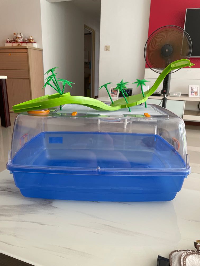 terrapin tank/cage with platform, Pet Supplies, Homes & Other Pet ...