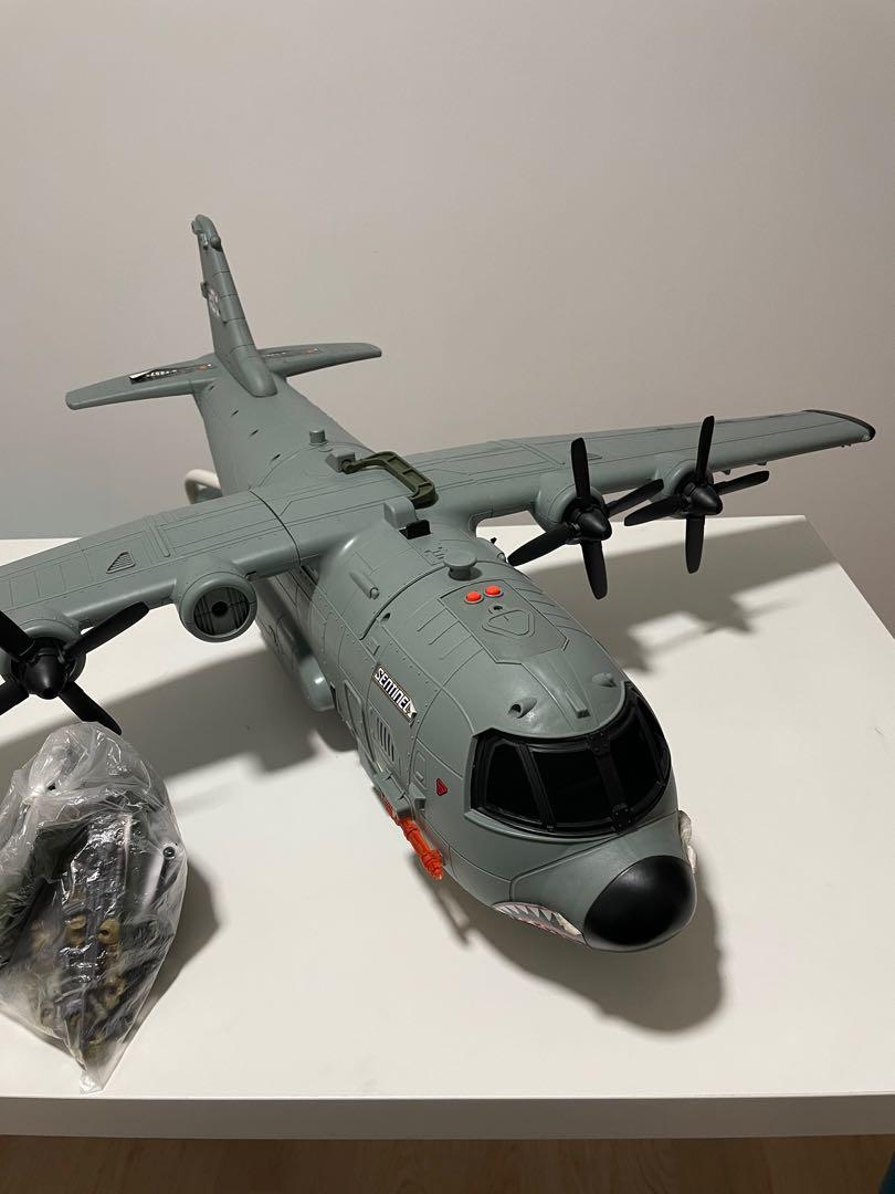 (Toy) Army Plane, Hobbies & Toys, Toys & Games on Carousell