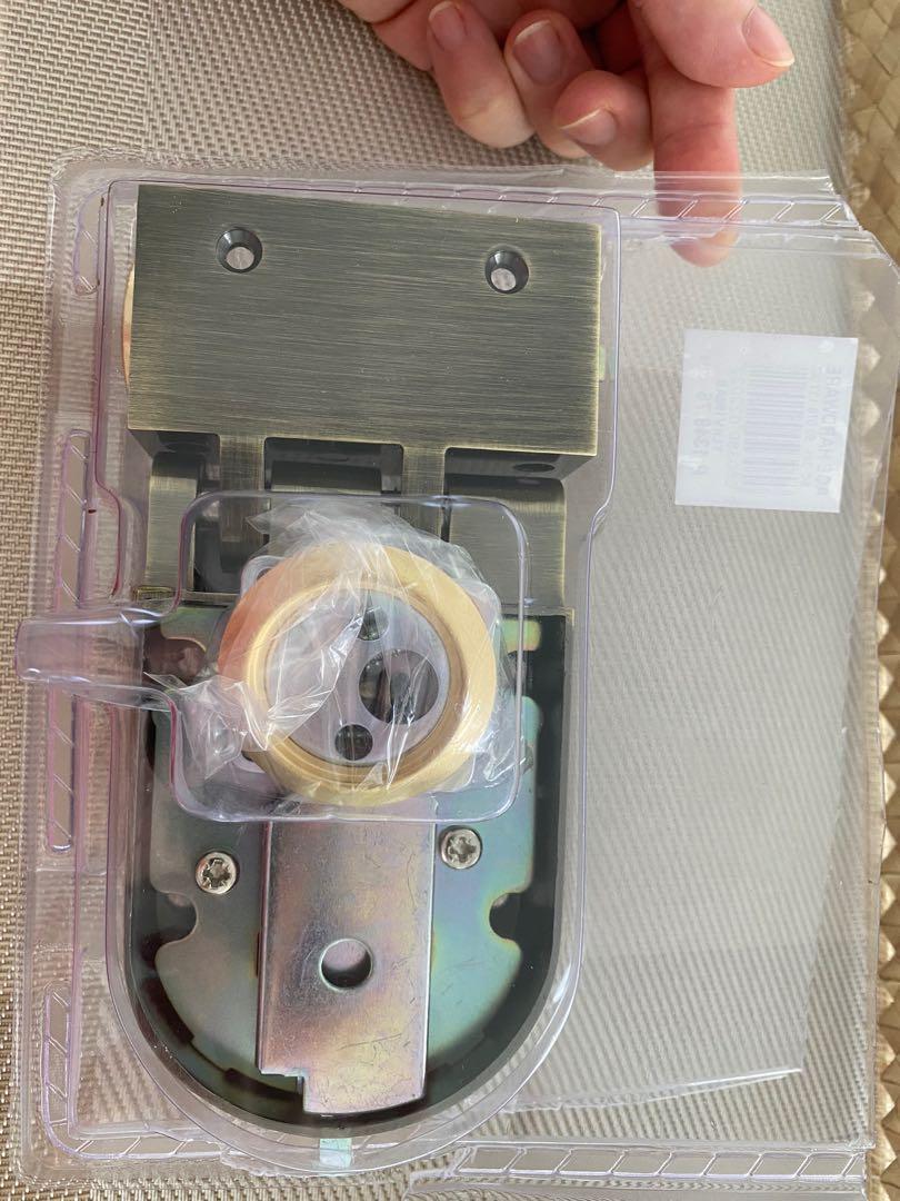 Yale Rim Deadlock, Furniture & Home Living, Security & Locks, Locks ...