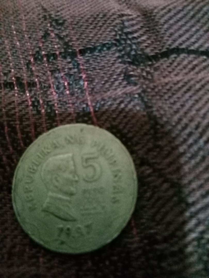 1997 5 Piso error coin, Hobbies & Toys, Memorabilia & Collectibles ...