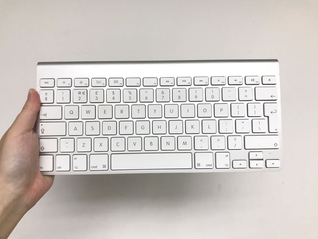 Apple iMac Wireless Keyboard （英國版）, 電腦＆科技, 桌上電腦 - Carousell