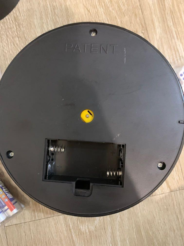 Automatic Dice rolling machine, Hobbies & Toys, Toys & Games on Carousell