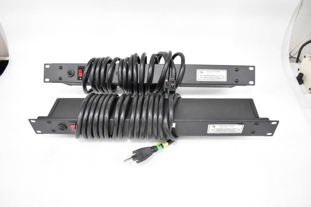 BROOKS POWER SYSTEMS BPS RM230 MOUNTABLE OUTLET STRIP 125V 15AMPS 60HZ ...