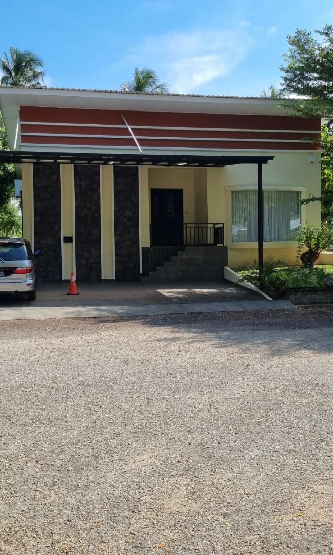 Bungalow a famosa melaka for rent, Property, Rentals on Carousell