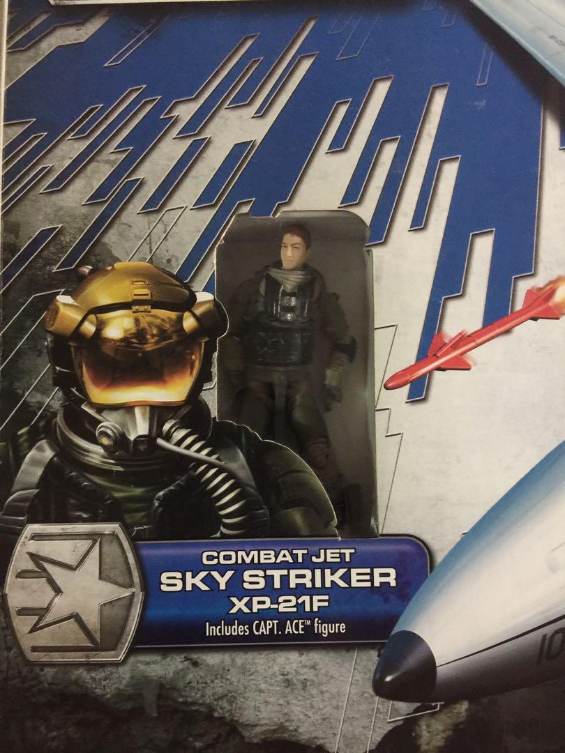 Gi Joe Sky Striker XP-21F combat jet 30th Anniversary with pilot Ace ...