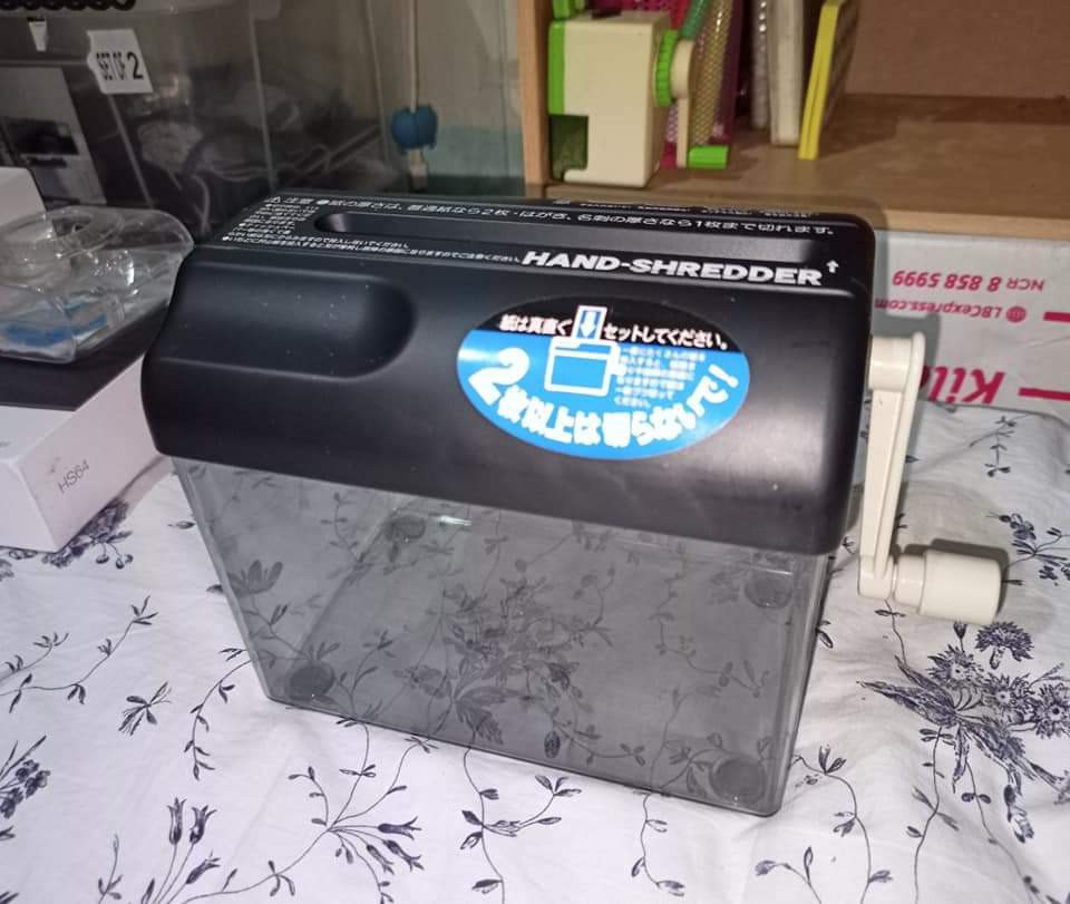 Paper Shredder, Hobbies & Toys, Stationary & Craft, Craft Supplies ...