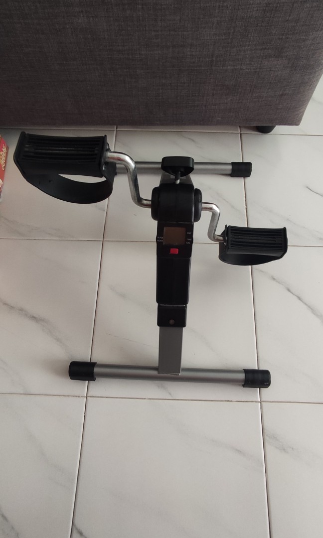 Portable and static cycyling, Sports Equipment, Exercise & Fitness ...