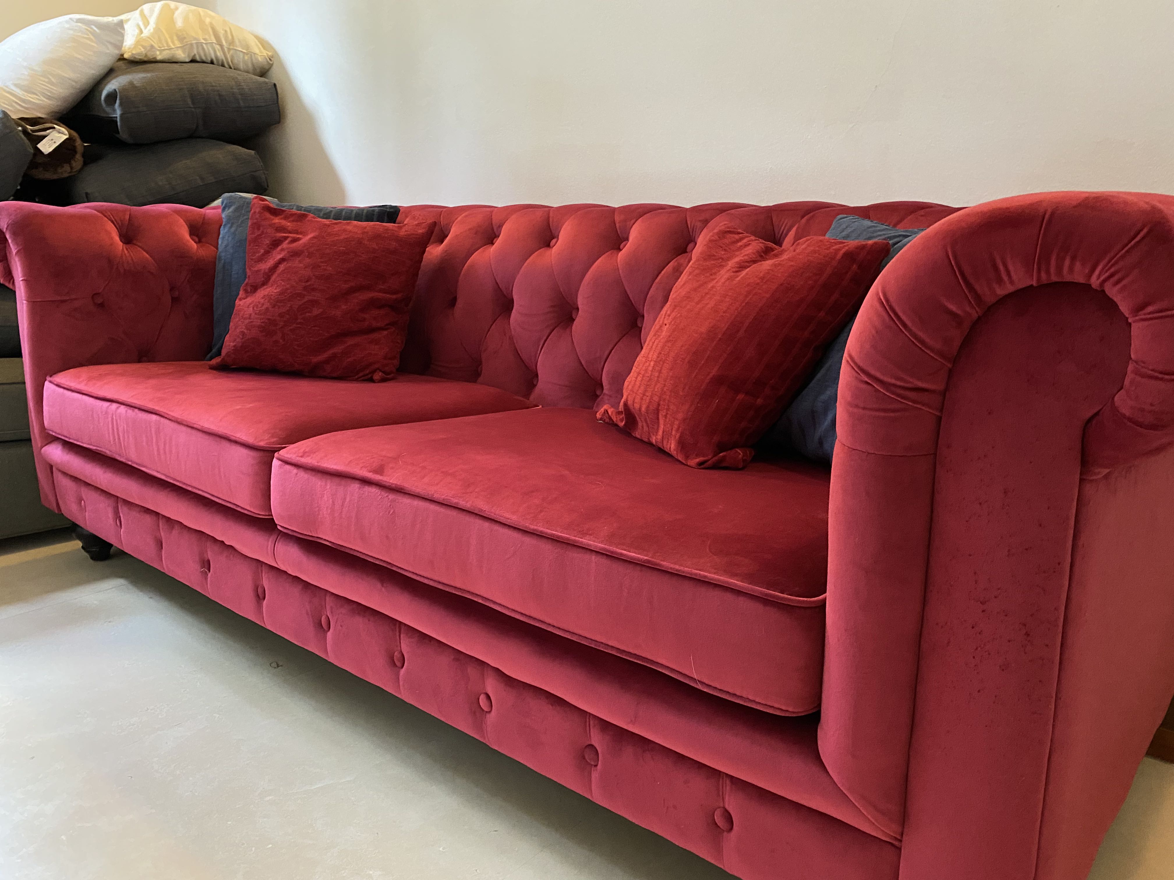 Red Velvet Sofa | Cabinets Matttroy