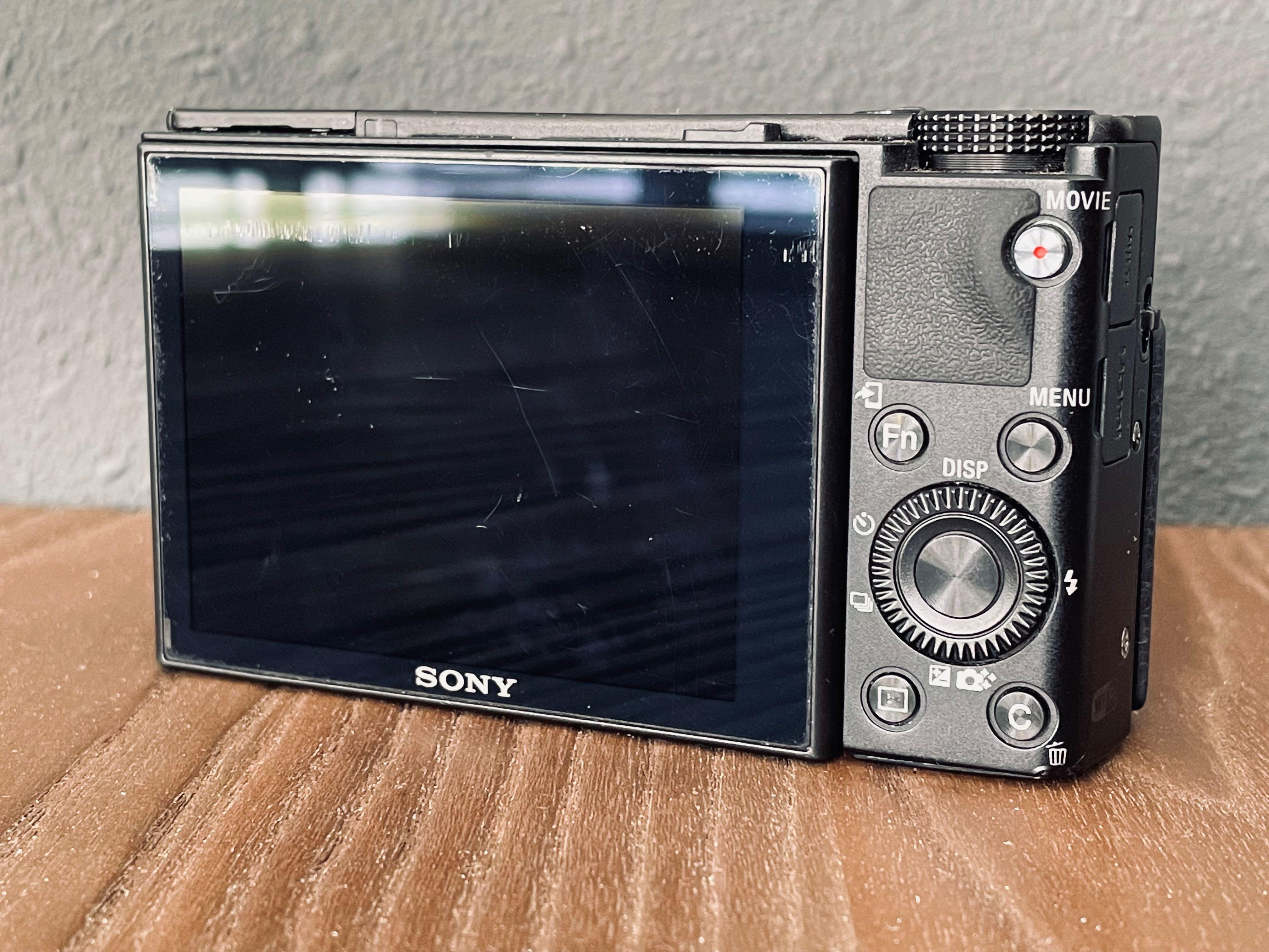 Sony RX100 M3, Photography, Cameras on Carousell