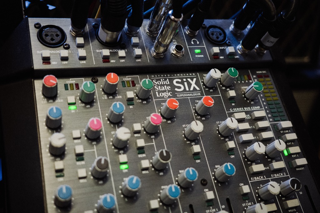 SSL Six 6 - Mixer Mic Preamp, Compressor, Audio, Other Audio Equipment ...