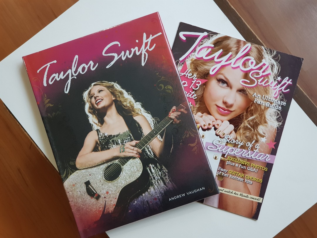 Taylor Swift Biography by Andrew Vaughan + Taylor Swift Magazine Bundle ...