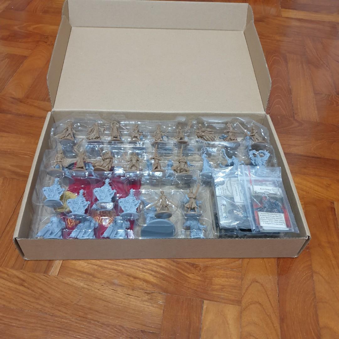 Zombicide Black Plague + Huntsman Pack (KS SG), Hobbies & Toys, Toys ...
