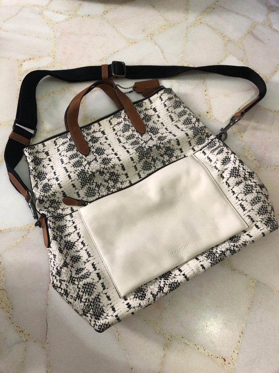 Coach, White Snake Skin Pattern Crossbody Sling Bag, Women's Fashion ...