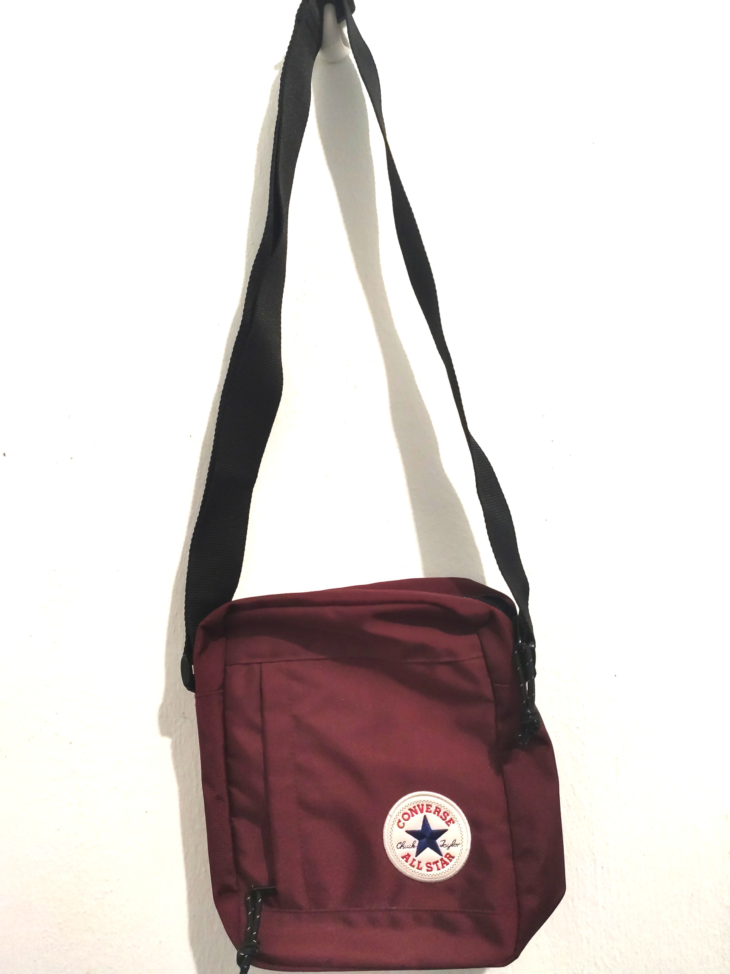 converse sling bag, Men's Fashion, Bags, Sling Bags on Carousell