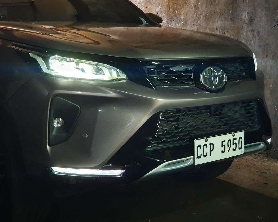 Fortuner legender original toyota facelift kit sequential switch back ...