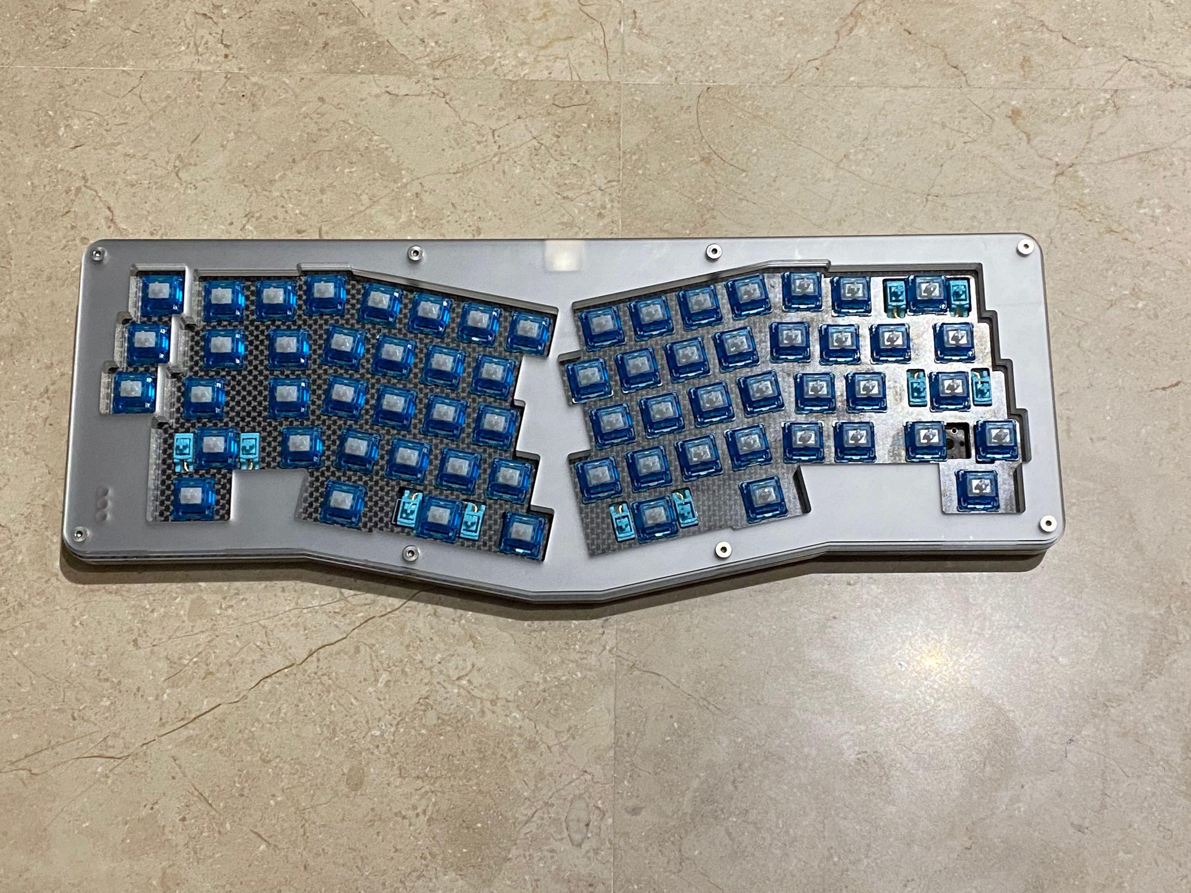 Axiom Alais (Alice layout) acrylic mechanical keyboard, Computers ...