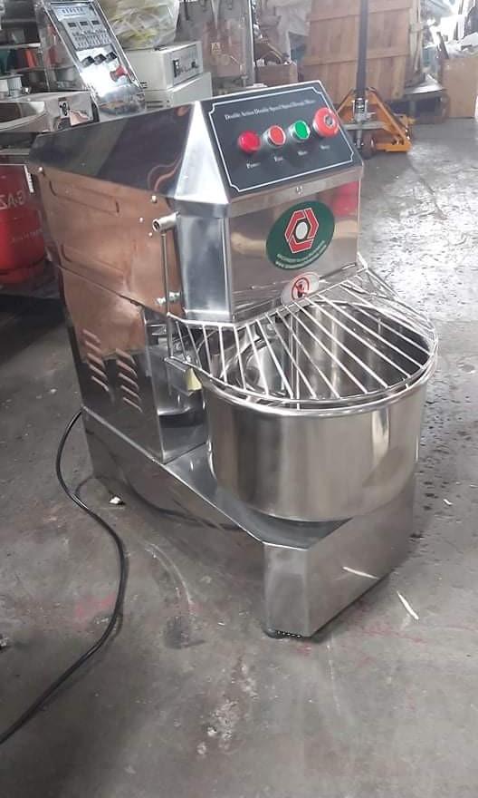 BELTRON SPIRAL MIXER, Commercial & Industrial, Industrial Equipment on ...