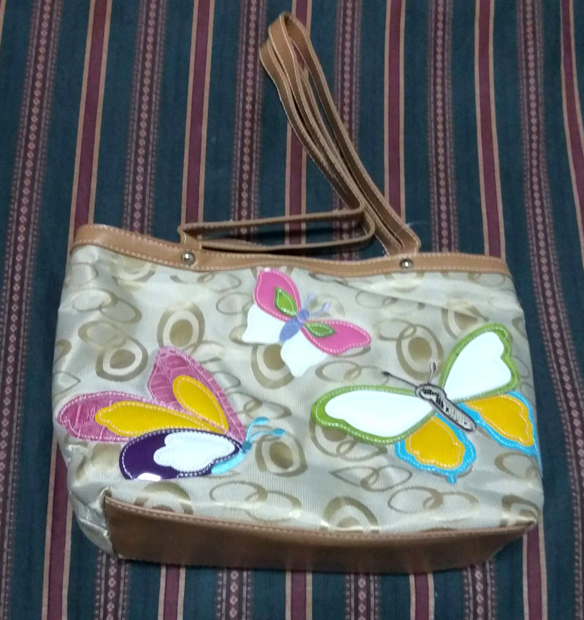 50% off! UK PAVERS Butterfly bag. New with tag., Women's Fashion, Bags ...