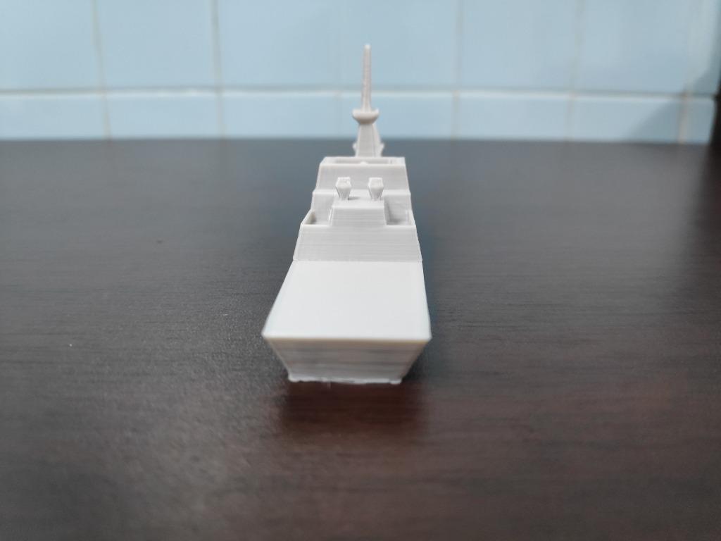 RSN Formidable Class Frigate (1:700 Scale), Hobbies & Toys, Toys ...