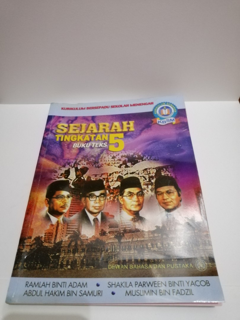 Sejarah Textbook Form 5 Year 2010 Hobbies And Toys Books And Magazines Textbooks On Carousell