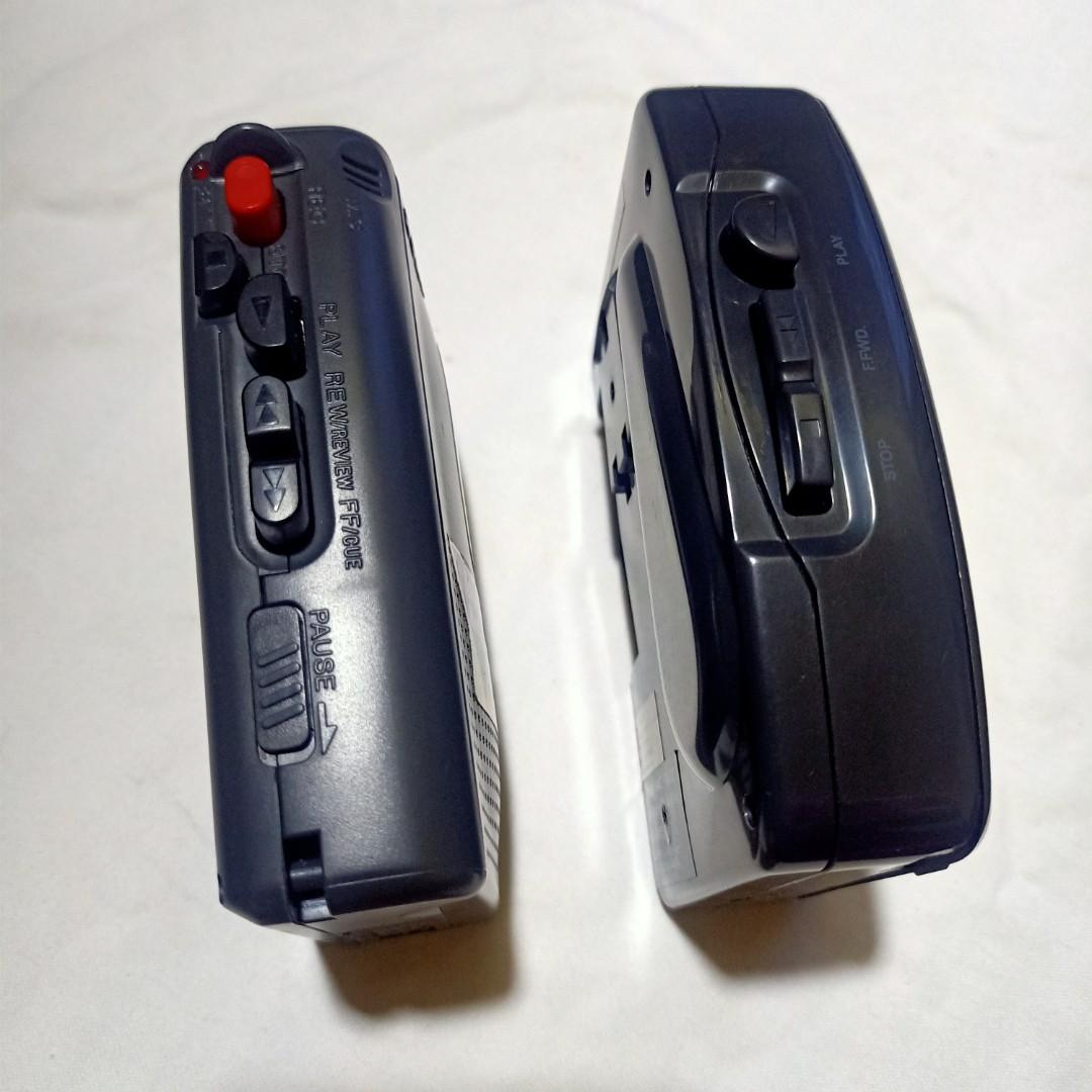 Sony Walkman TCM-313 Cassette Corder & Pensonic FM/AM Personal Radio ...