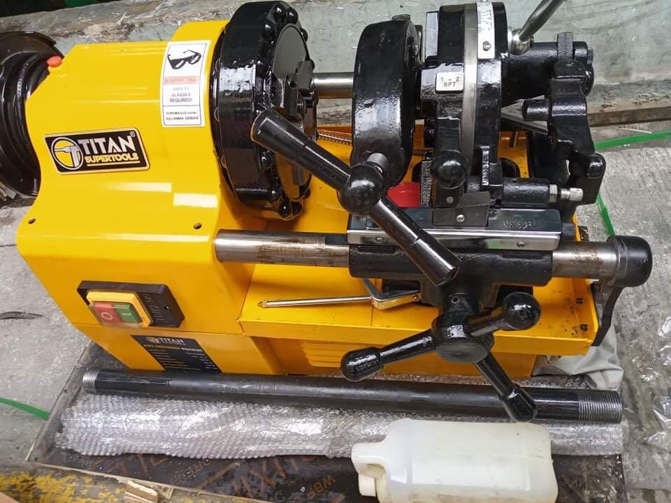 Titan machine pipe threader, Furniture & Home Living, Home Improvement ...