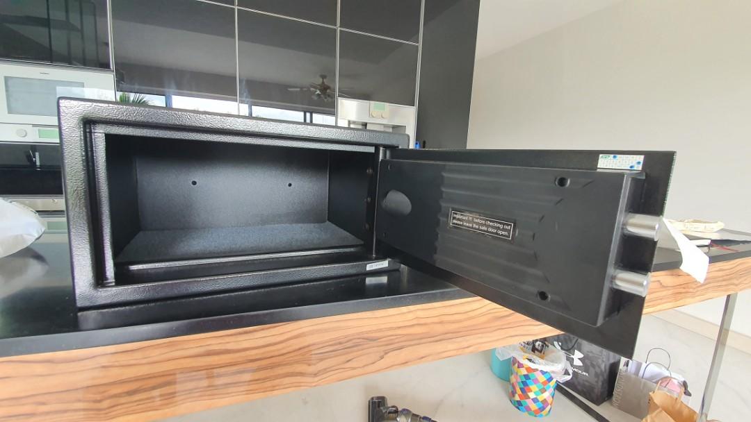 JVD guardian resident safe, Video Gaming, Video Games, PlayStation on ...