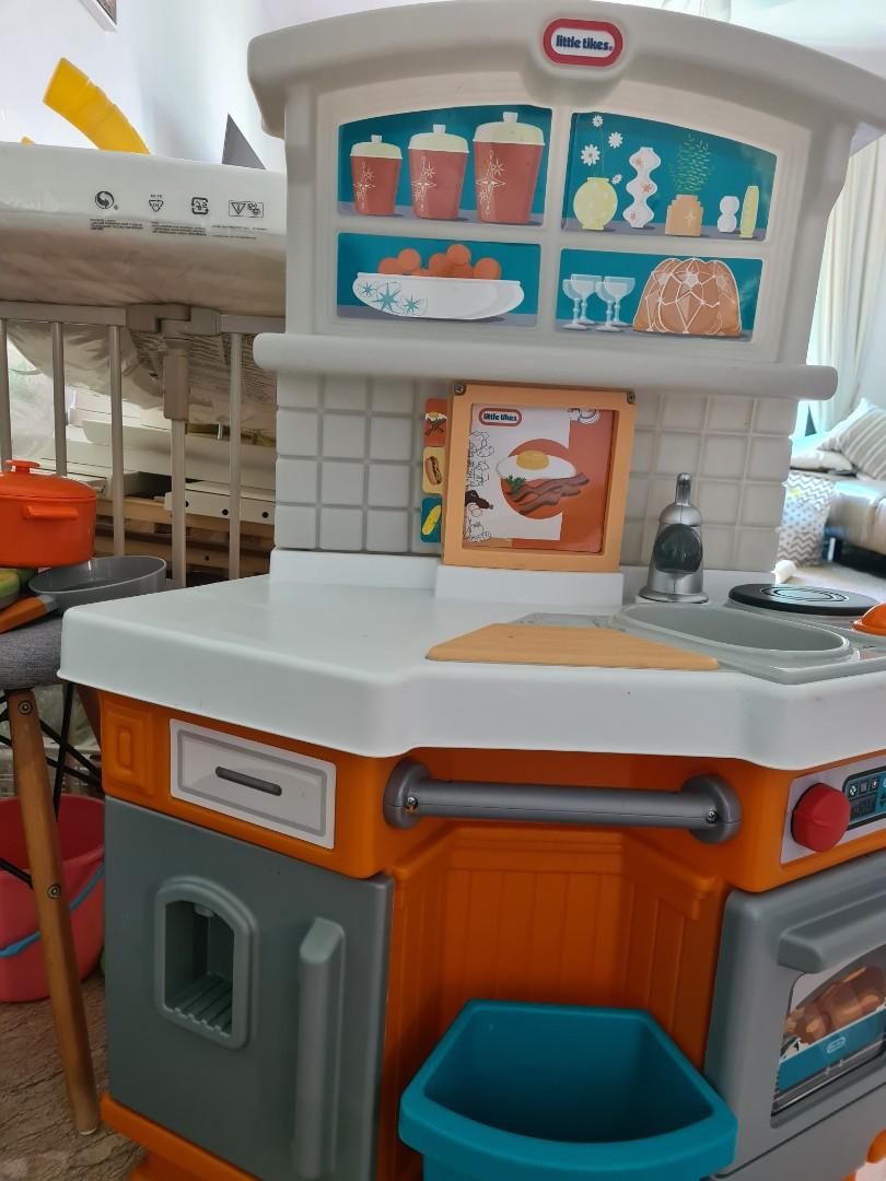 Little Tikes Kitchen set, Hobbies & Toys, Toys & Games on Carousell