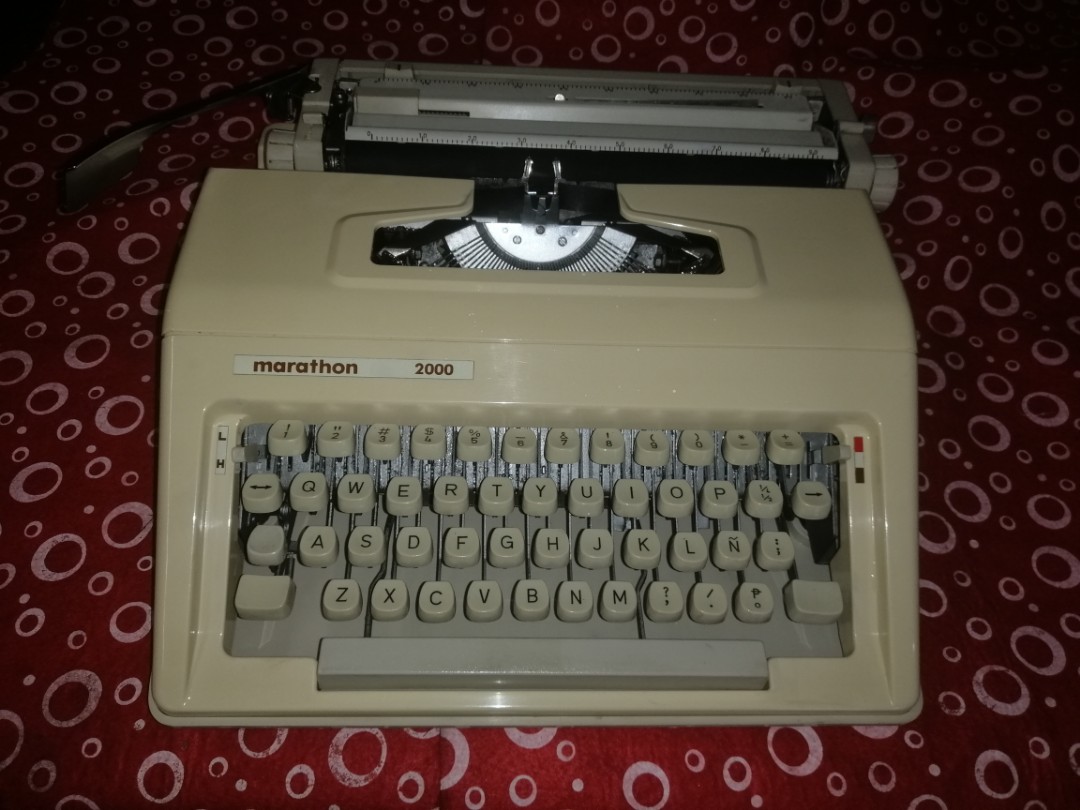 Marathon 200 portable typewriter manual, Hobbies & Toys, Memorabilia ...