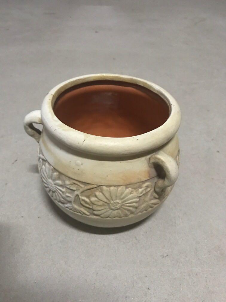 Rustic vintage look pot, Furniture & Home Living, Gardening, Pots ...