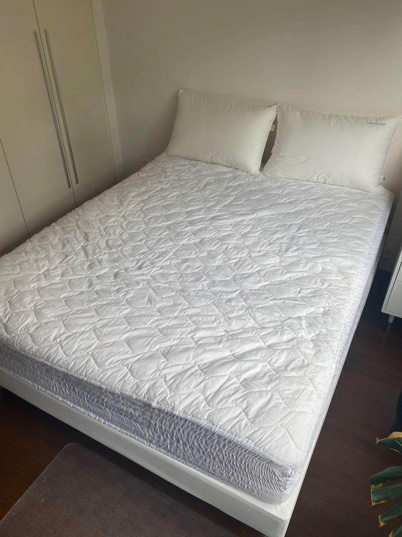 Simmons Beautyrest Queen - Millenium mattress and bed, Furniture & Home ...