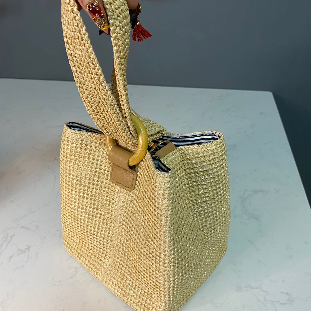 Straw woven picnic box bag, Women's Fashion, Bags & Wallets, Tote Bags ...