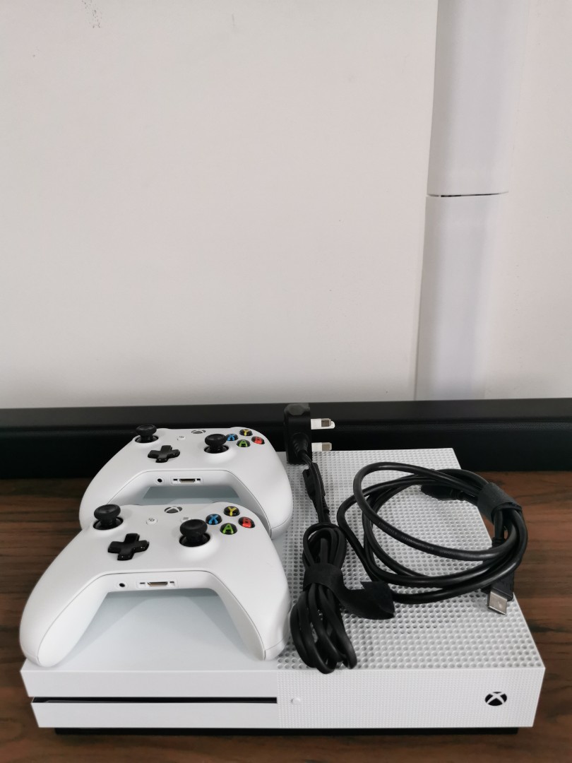 Xbox One S 1TB Console Two Controllers, Video Gaming, Video Game ...