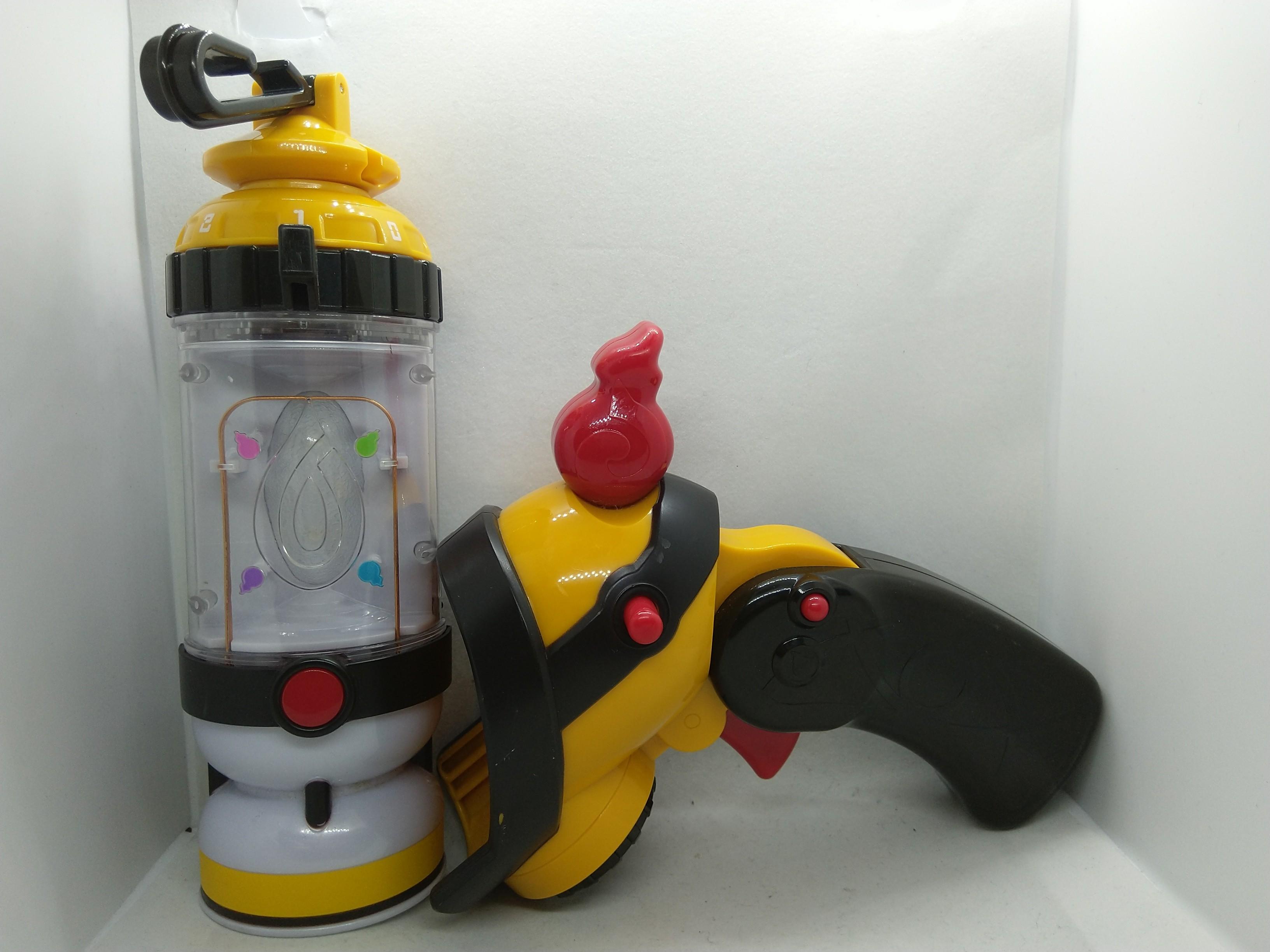 Yo-Kai Watch - Treasure Gear 01 - DX Yokai Magnum & DX Yokai Pod ...