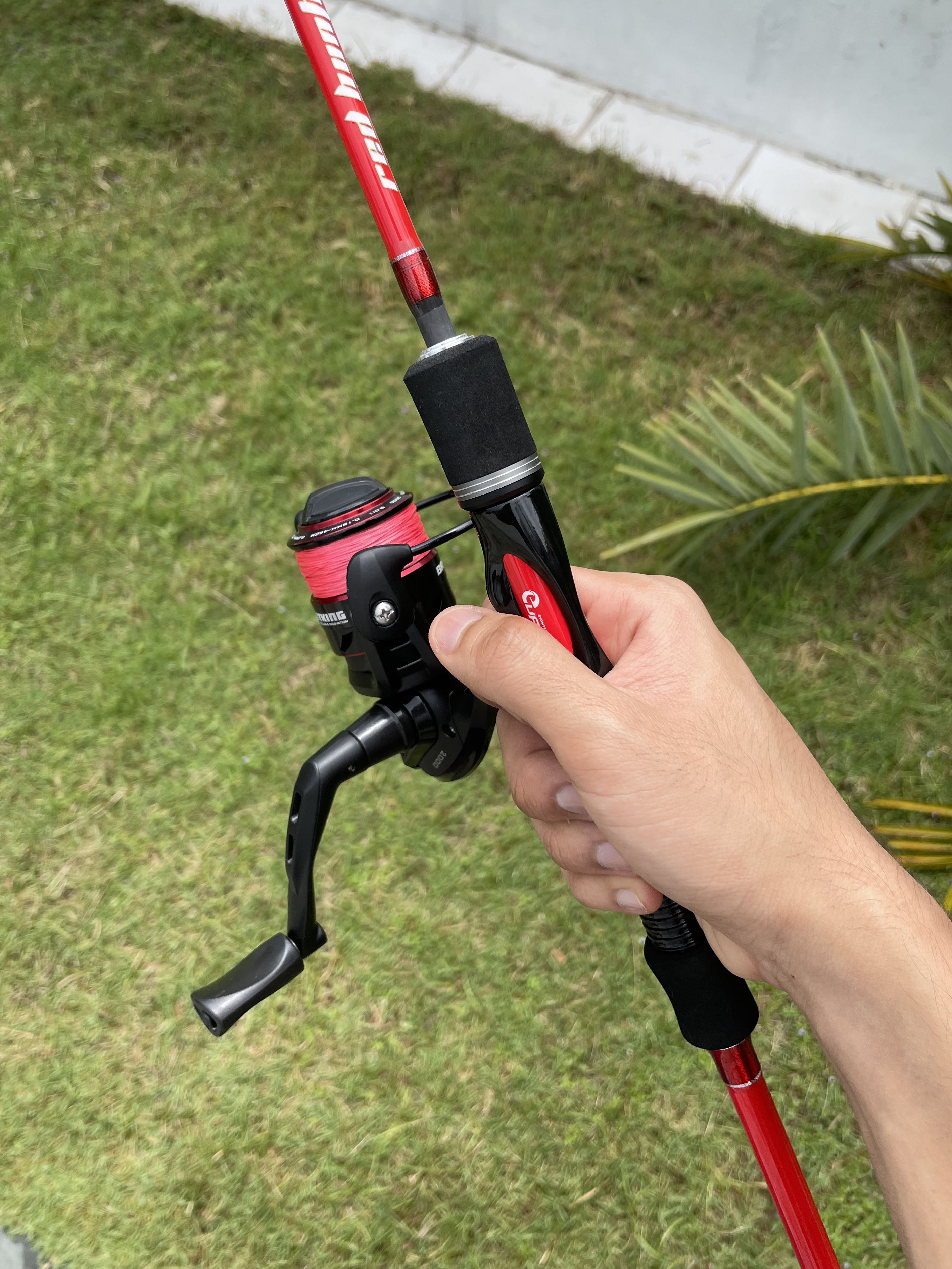 Eupro Red Hunter + KastKing Brutus 2000 Fishing Rod Set (Comes with ...