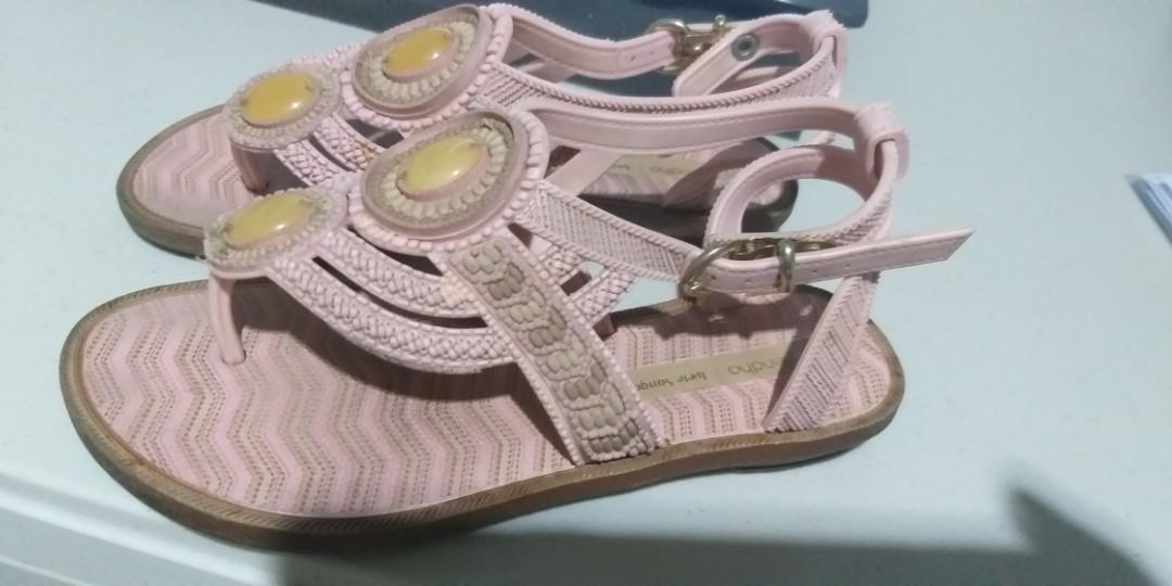 Grendha by Ivete Sangalo like ipanema Disney princess crocs gladiator ...