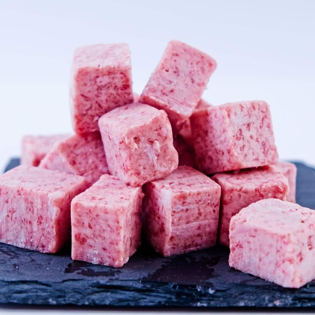 Kuchidoke Suteki Beef Wagyu Cubes, Food & Drinks, Local Eats on Carousell