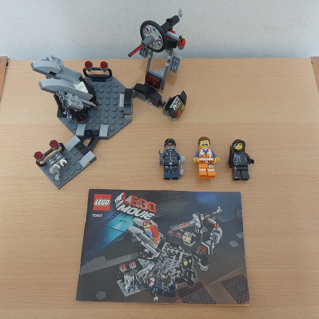 The LEGO Movie 70801: Melting Room, Hobbies & Toys, Toys & Games on ...