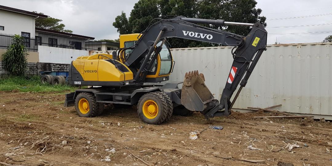Volvo wheel backhoe, Commercial & Industrial, Construction Tools ...