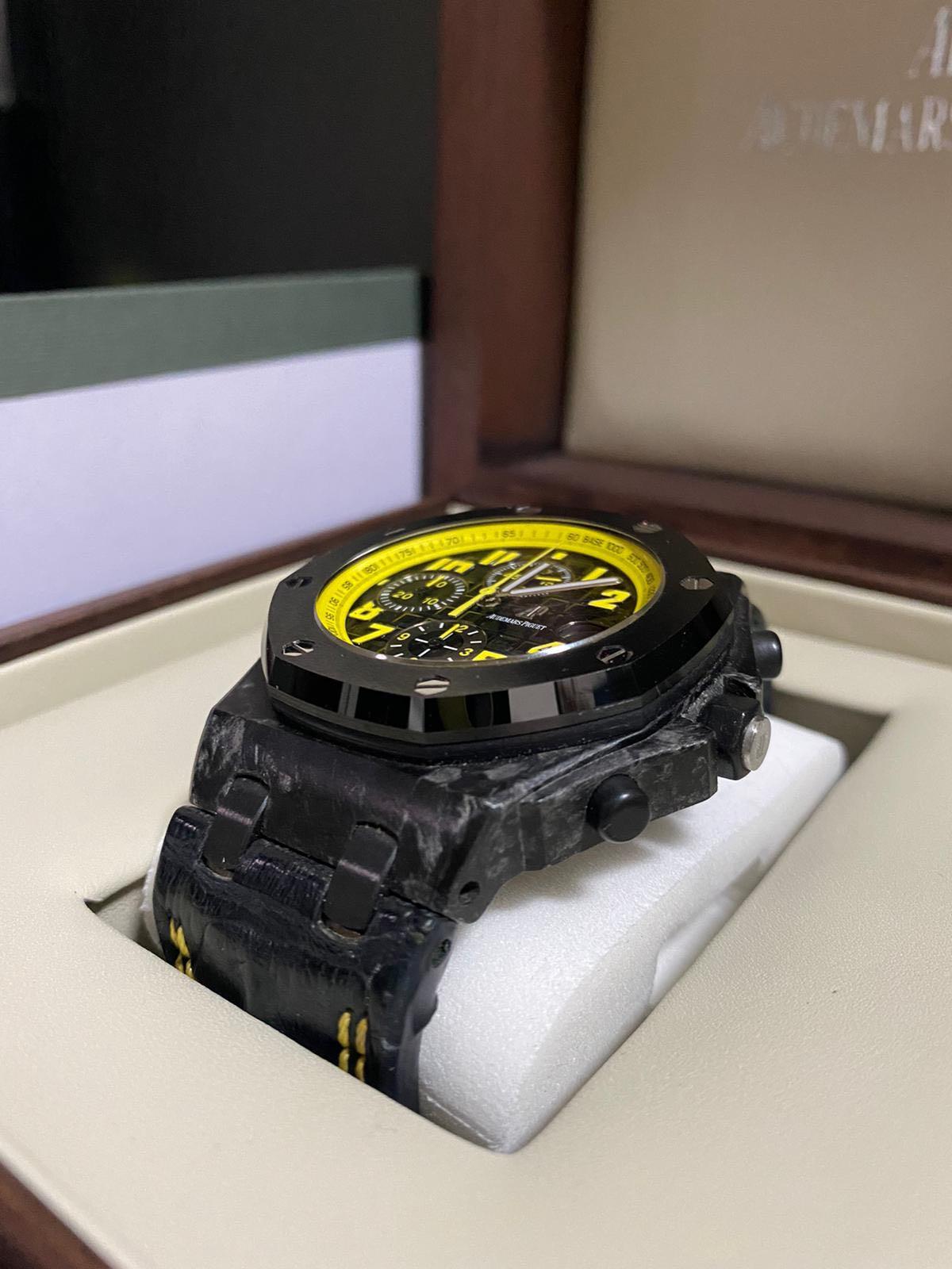 Audemars Piguet AP Bumblebee 21676FO 2011, Luxury, Watches on Carousell