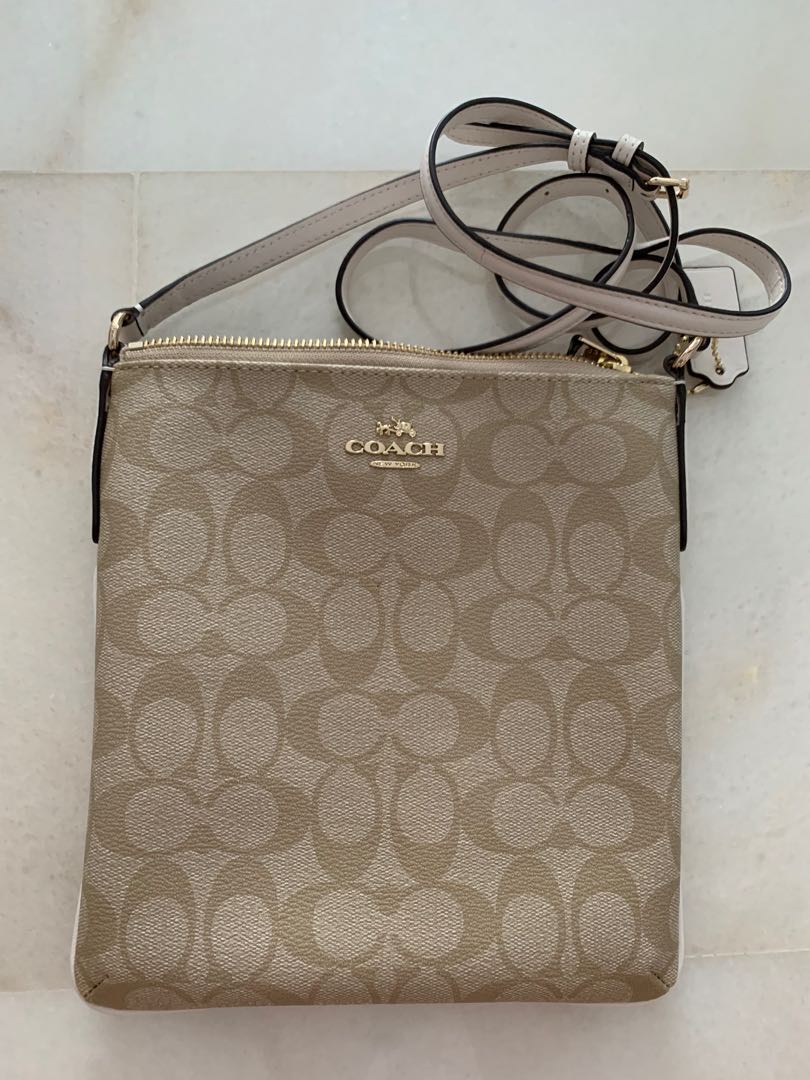 Coach cross body sling bag, Women's Fashion, Bags & Wallets, Cross-body ...