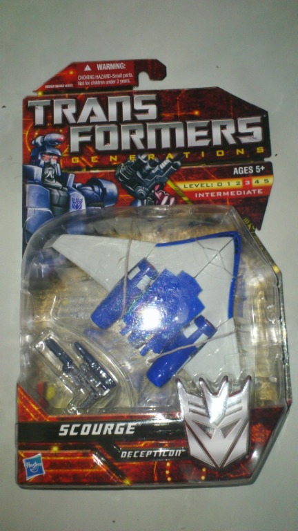 Generations Scourge Deluxe Classic Transformer, Hobbies & Toys, Toys ...