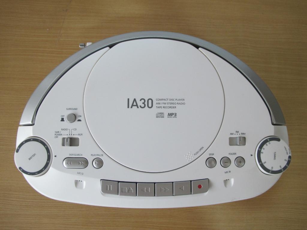 iriver IA30 Digital Analog Radio Audio Cassette Portable CD Player ...